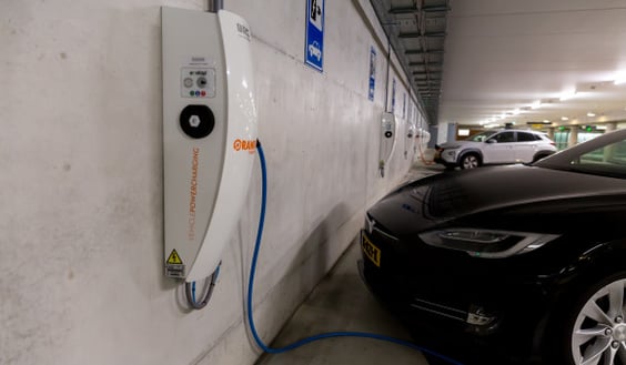 Orange Charging | Vehicle Power Charging
